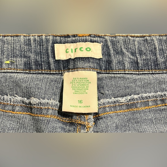Circo | Bottoms | Circo Denim Girls Capri Pants | Poshmark